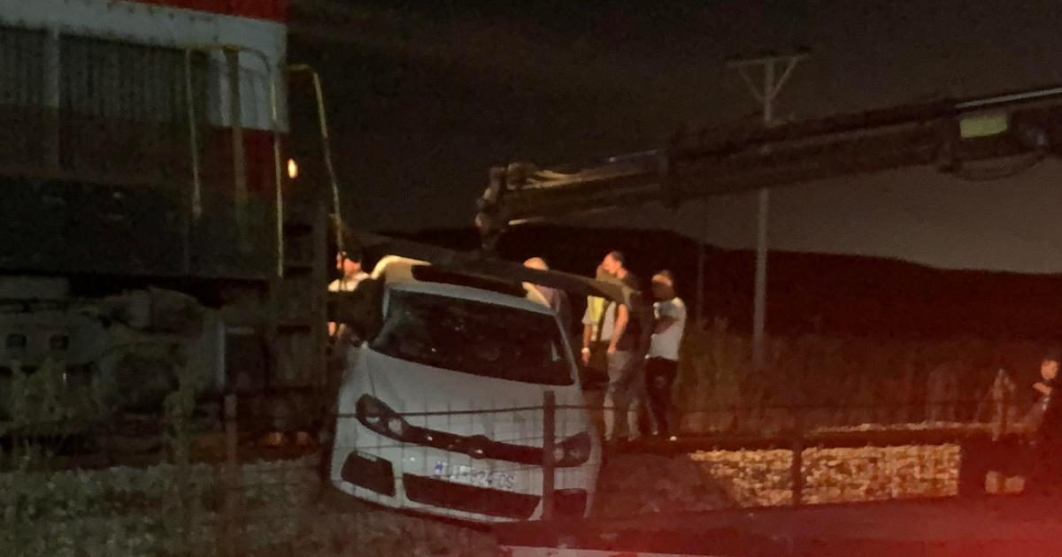 Kosovo Polje: U sudaru voza i automobila povređene dve osobe - Kosovo Online